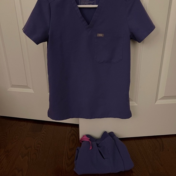 Figs | Pants & Jumpsuits | Figs Scrub Set Amethyst | Poshmark
